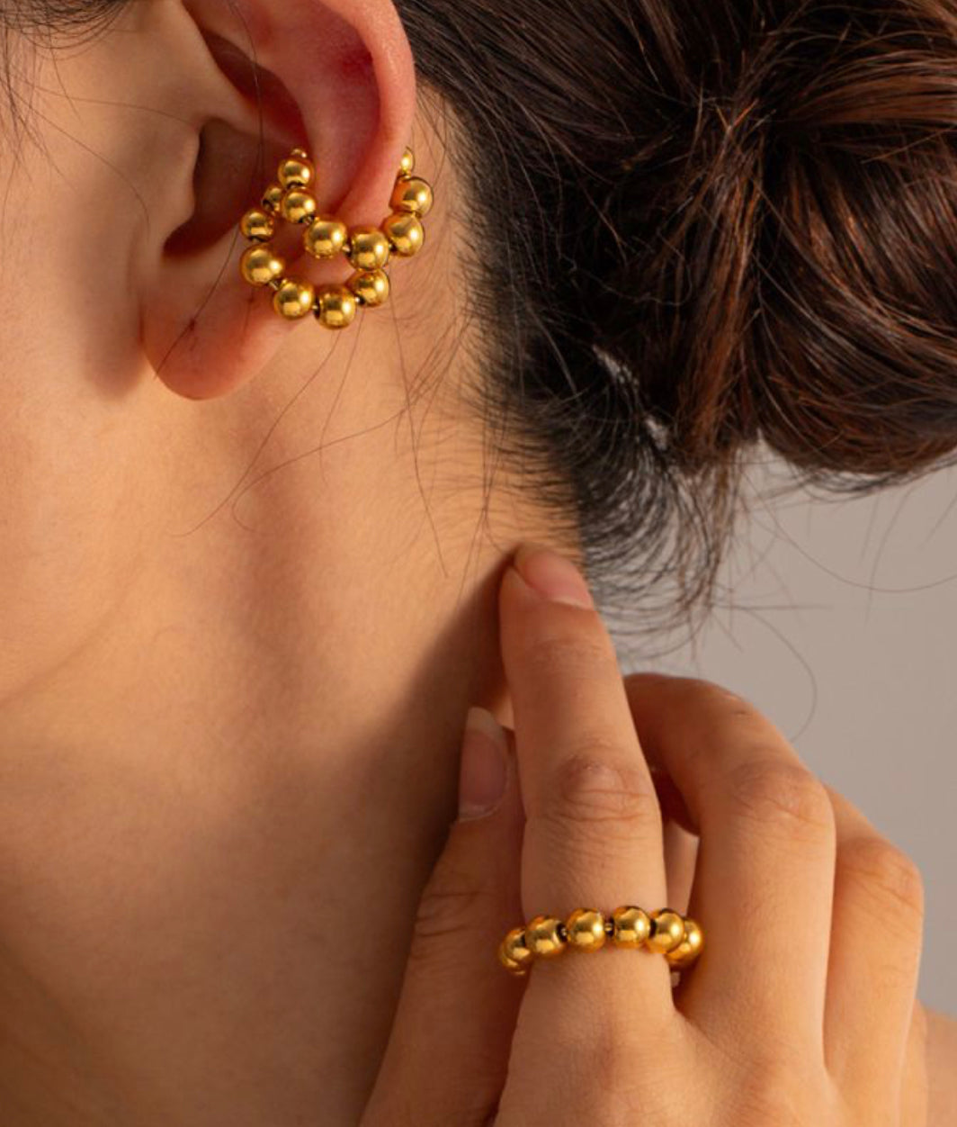 Ball Ear Cuff – Tairis De Jesús